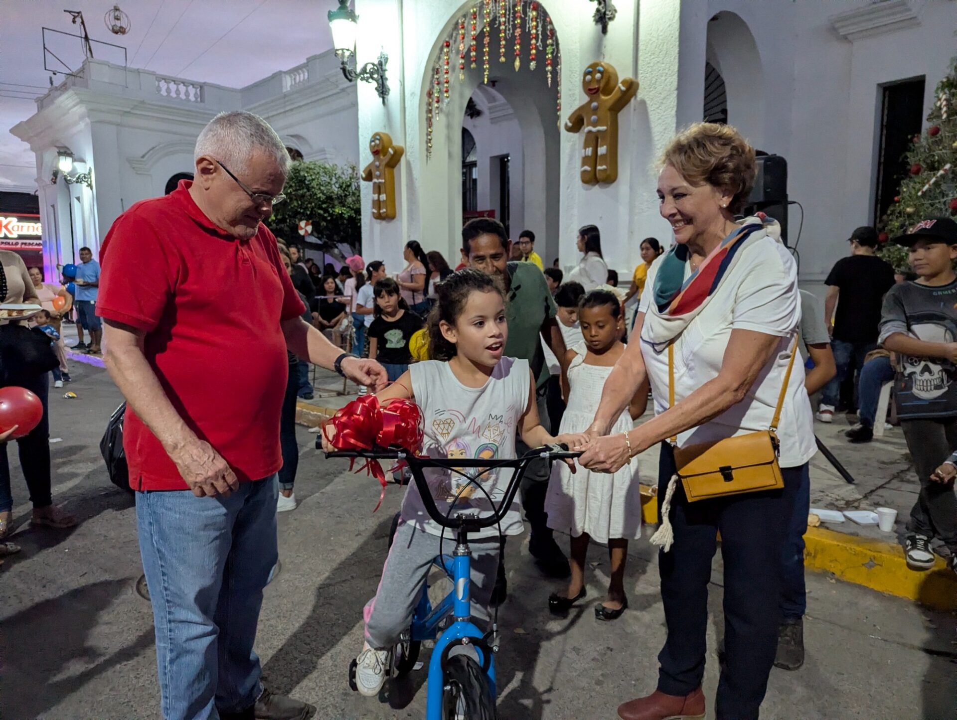 Celebran con éxito la tradicional rosca de reyes y fomentan el deporte ...